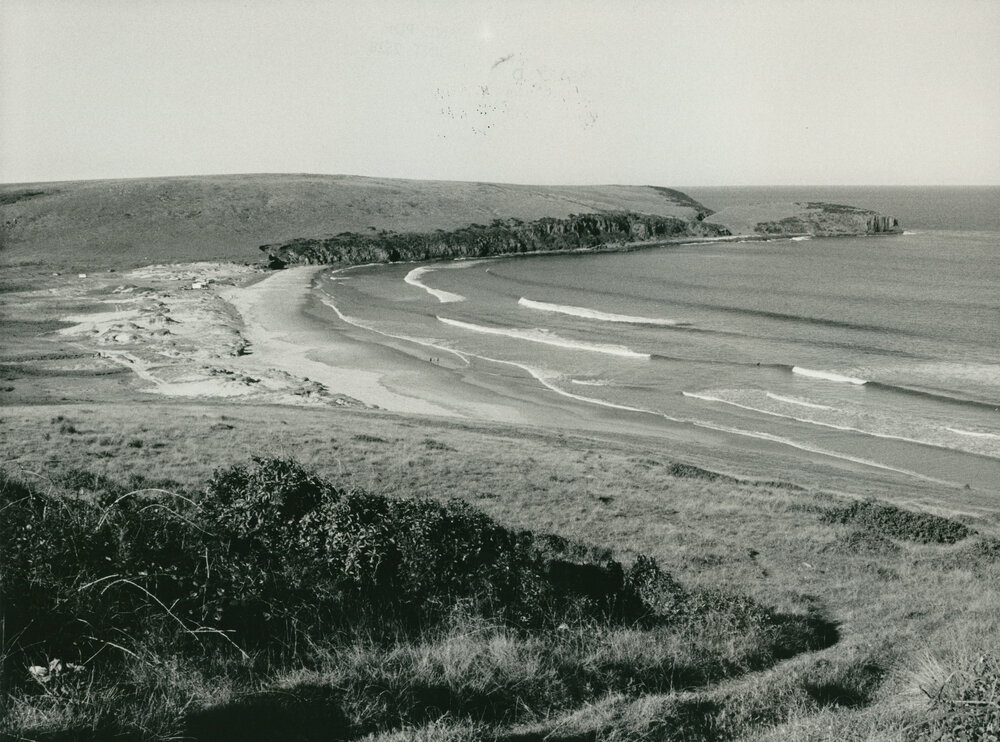 Killalea Beach, Bass Point 1986 | Shellharbour City Council